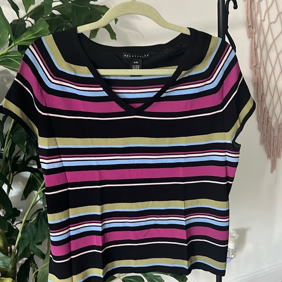 Apostrophe | Tops | Apostrophe Ladies Top | Poshmark